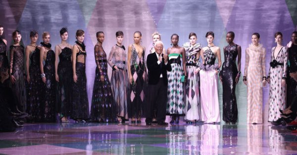 Armani и неговата вълшебна колекция за пролет/лято 2023 - Az-jenata
