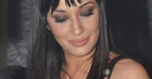 Мария Илиева, Графа и Бербатов са най-добре облечените звезди - Az-jenata