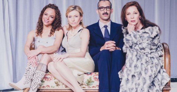 Програмата на театър „София“ за декември 2015 - Az-jenata