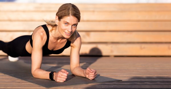 Фитнес трикове, които ще ви помогнат да трансформирате тялото си след 40 - Az-jenata