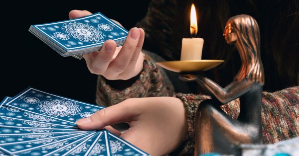 Таро карта за 15 декември - Az-jenata