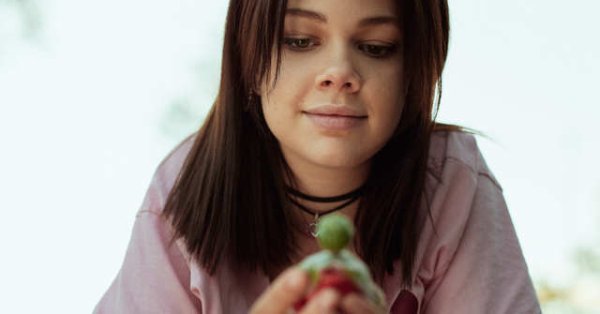 „Диада“ на Яна Титова със завладяващ трейлър - Az-jenata