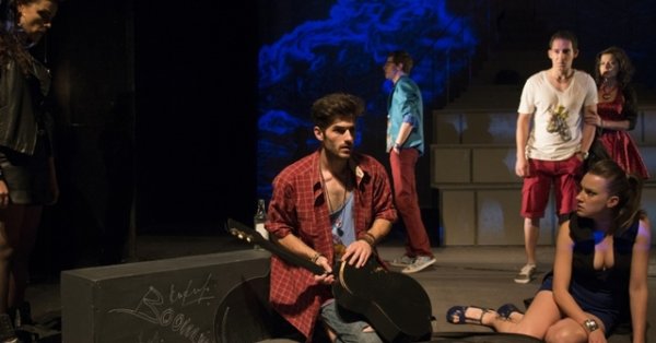 Програмата на Театър „София“ за октомври 2015 - Az-jenata