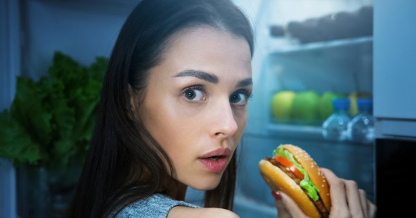 Защо трябва да спрете да ядете късно вечер? - Az-jenata