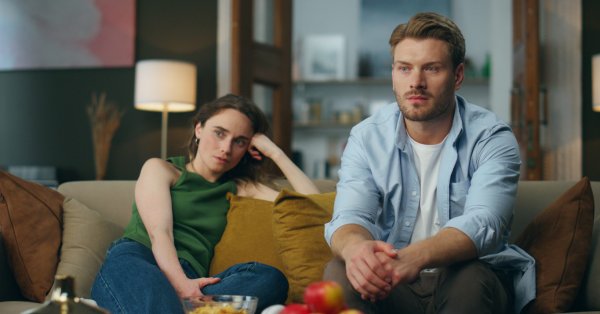 5 причини мъжете да игнорират жените въпреки чувствата си - Az-jenata