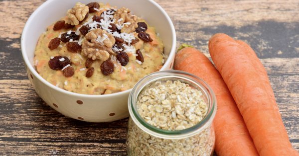 Овесена каша с вкус на морковена торта - Az-jenata