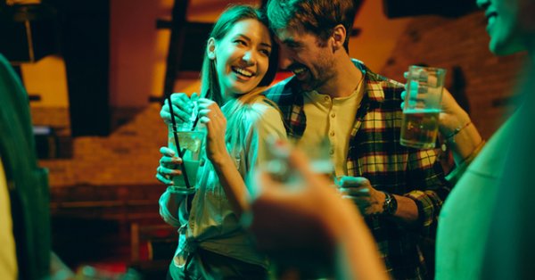 Признаци, които издават сексуално привличане - Az-jenata